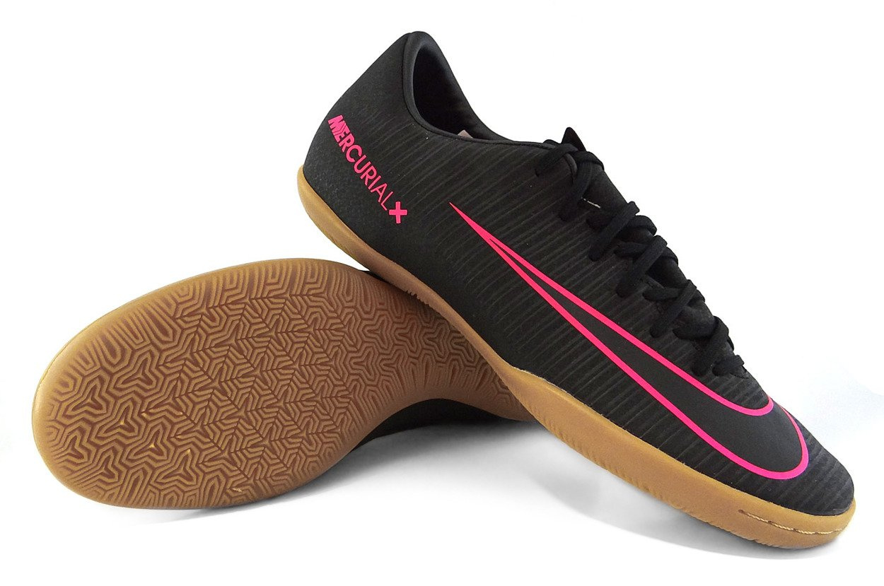 Czarno-różowe buty pilkarskie na halę Nike Mercurial Victory IC 831966-006 | Fulsport.pl