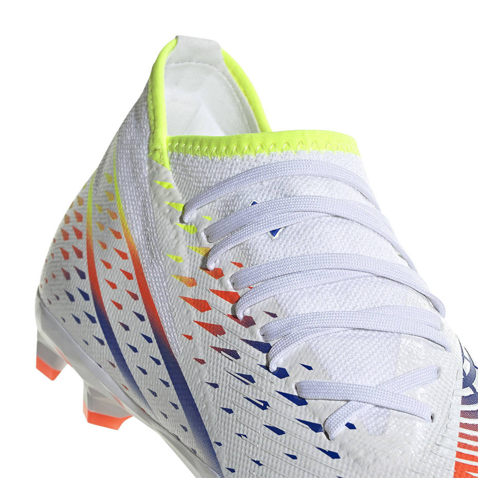 Białe buty piłkarskie korki Adidas Predator Edge.3 GW1002 | Fulsport.pl